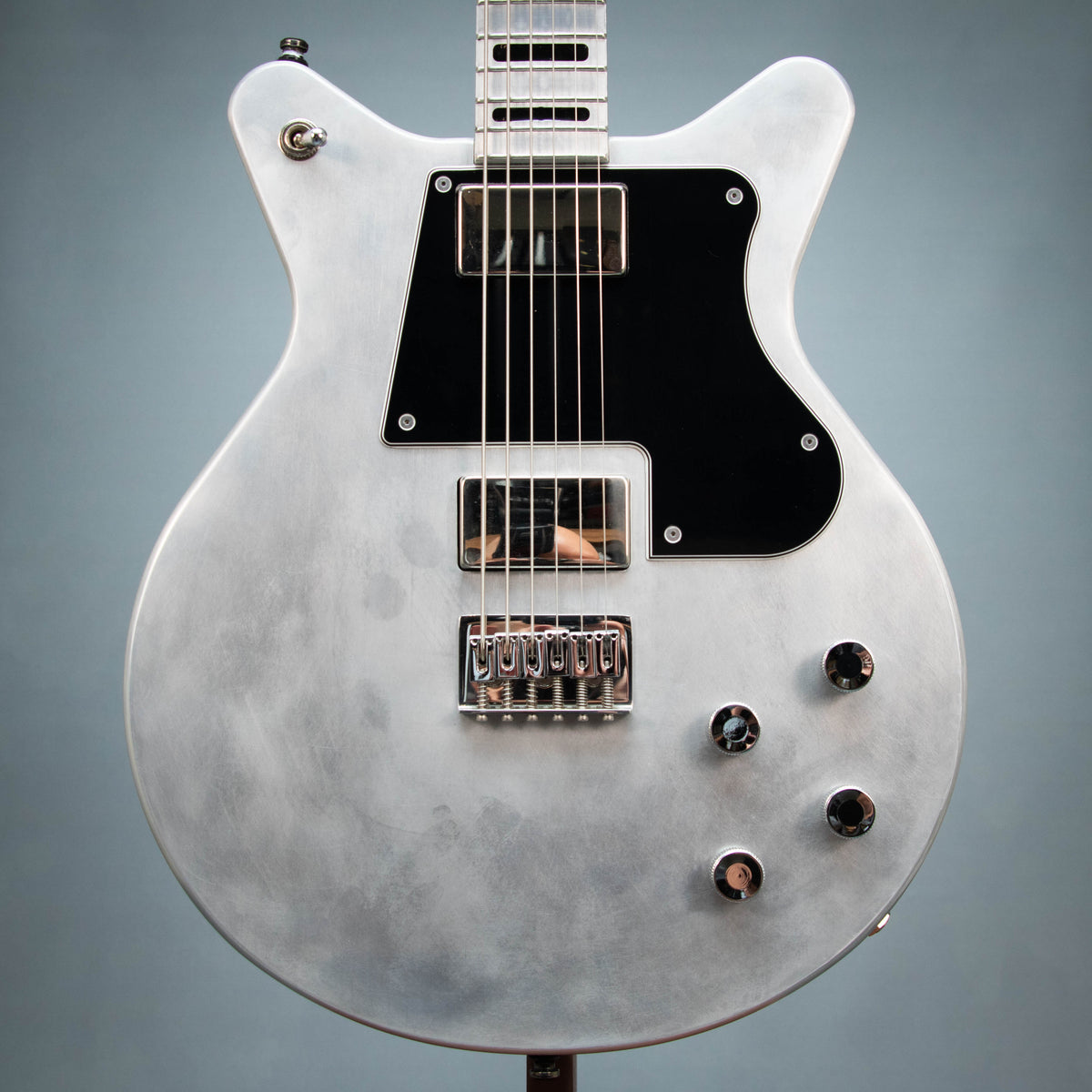 Electrical Guitar Company EGC 27.5 Inch Standard Baritone w/Case - Pre ...