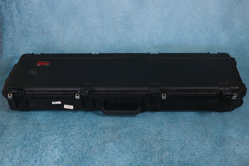 Roland AX-Edge Keytar Synthesizer Keyboard w/Case - Black - Preowned ...